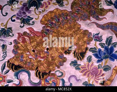 Chinese Mythology Guardian Fu Dog popular guardian, the fu dog of ...