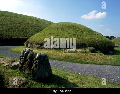 NEWGRANGE (KNOWTH) - Irish Prehistoric Site. About 3,000 BC. A number ...