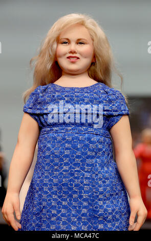 the 1st Princess Amalia doll - made by the Russian doll artist Elena ...