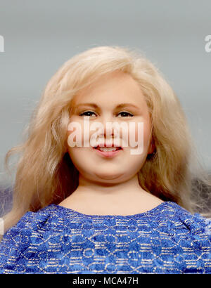 the 1st Princess Amalia doll - made by the Russian doll artist Elena ...