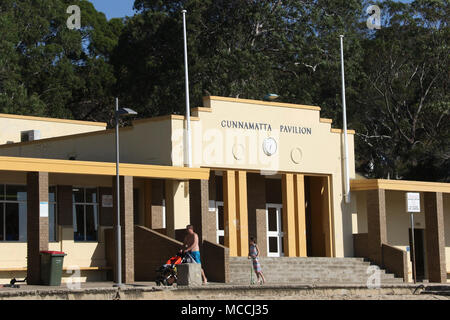 Gunnamatta Pavilion in Gunnamatta Park, Cronulla Stock Photo - Alamy