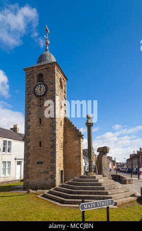 Clackmannan Tolbooth, Mercat Cross and Clack or Stone of Mannan ...