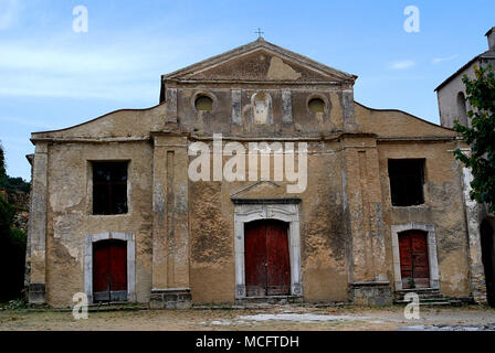 Urban landscape in Roscigno, the abandoned old quarter, South Italy ...