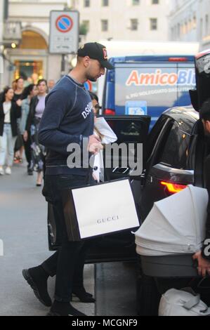 NO WEB SPECIAL FEE . Gianluigi Donnarumma and girlfriend Alessia ...