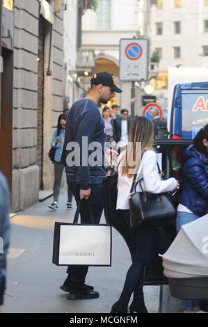 NO WEB SPECIAL FEE . Gianluigi Donnarumma and girlfriend Alessia ...