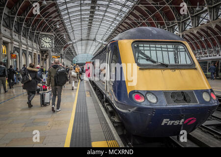Great Western Railway Class 43 Power Cars 43160 and 43088 returning to ...