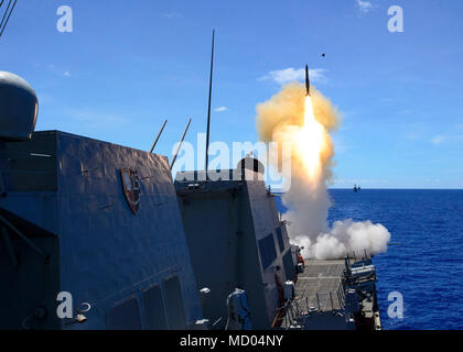 Sm-1 launched from DDG 10 Stock Photo - Alamy