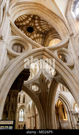 Scissor arch: ‘scissor arches’ were constructed from 1338-48 by master ...