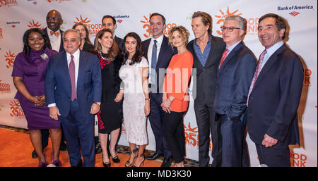 Kevin Bacon, Margarette Purvis and Kyra Sedgwick attend Food Bank For ...