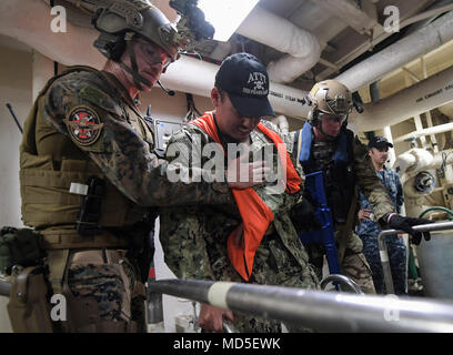 A Special Amphibious Reconnaissance Corpsman, or SARC, provides ...