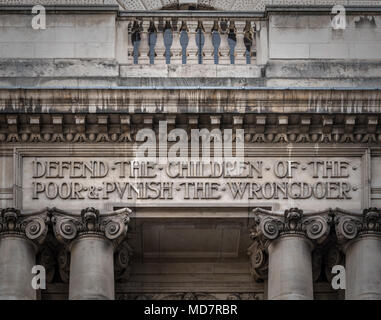 Inscription above the entrance of the Central Criminal Court known as ...