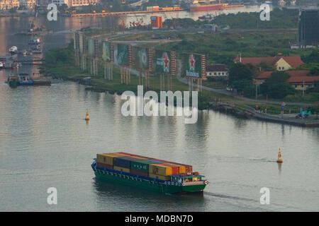The Elisa floating Restaurant on the Saigon River boats, Ho Chi Minh ...