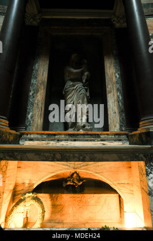 The tomb of Raphael, tomb of Maria Bibbiena and Madonna by Lorenzetto ...