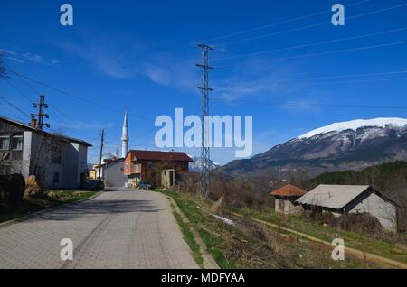Mosque in Dragash/Dragaš in the Šharr Mountains, Kosovo Stock Photo - Alamy