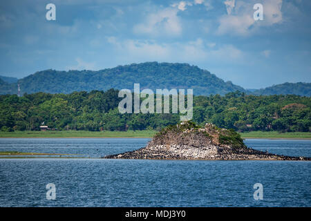 Polonnaruwa, Parakrama Samudra Lake Stock Photo - Alamy