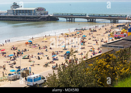Bournemouth, Dorset, UK. 20th April 2018. UK weather: beaches are ...