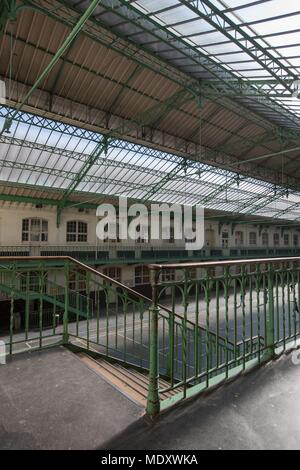 Paris, 145 boulevard Malesherbes, lycee carnot, la marquise, building ...