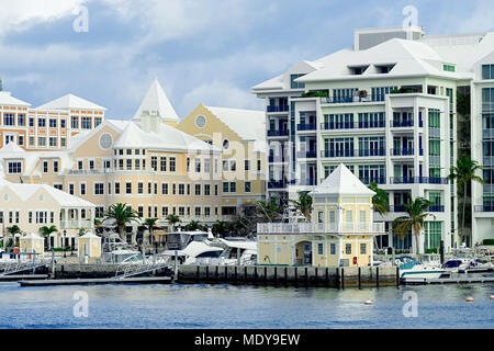 View along the Hamilton waterfront, Bermuda Stock Photo - Alamy