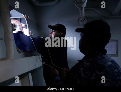 Rat Guard on mooring line of container ship Stock Photo: 8022882 - Alamy