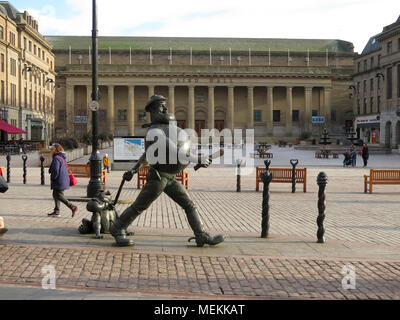 the desperate dan statue in dundee , a loved character from the dandy ...
