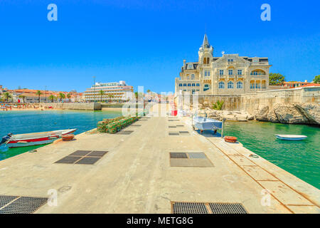 Seafront promenade and Praia da Ribeira beach, Cascais, Lisbon Region ...