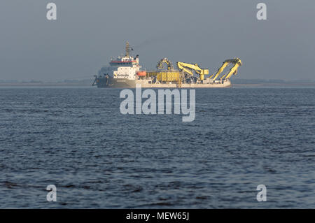 The Boskalis Ndurance, cable lay vessel installing a power export cable ...