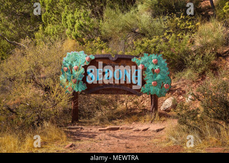 Welcome to Sedona Arizona sign Stock Photo - Alamy