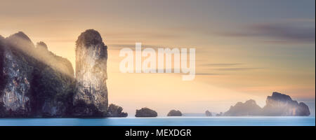 sunset sea sun ray clear sky, 3d rendering illustration Stock Photo - Alamy