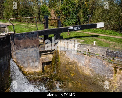 Guyers Lock, River Kennet, Newbury, Berkshire, England, UK, GB Stock ...