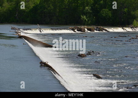 The Savannah rapids at the Savannah river in Augusta, Georgia Stock ...