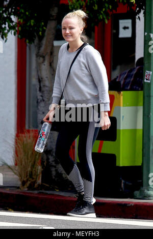 Malin Åkerman spotted wearing no makeup after leaving her workout in ...