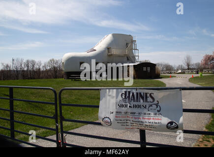 The Haines Shoe House located in Hellam Pennsylvania was built in 1948 ...