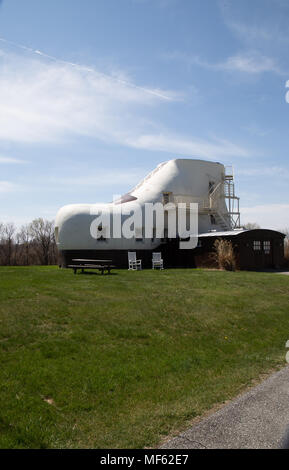 The Haines Shoe House located in Hellam Pennsylvania was built in 1948 ...