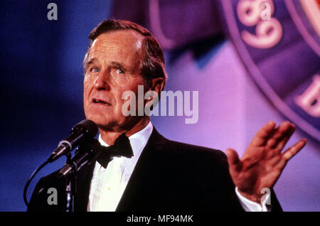 The 1989 Presidential Inauguration of George H. W. Bush at the Lincoln ...