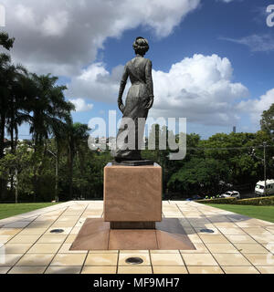 Statue of Queen Elizabeth II in the Parliament Building, Canberra, ACT ...