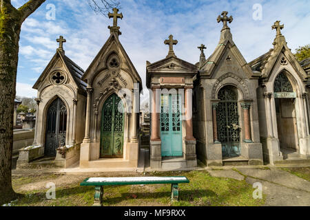 Père Lachaise Cemetery, the largest cemetery in Paris, located in the ...