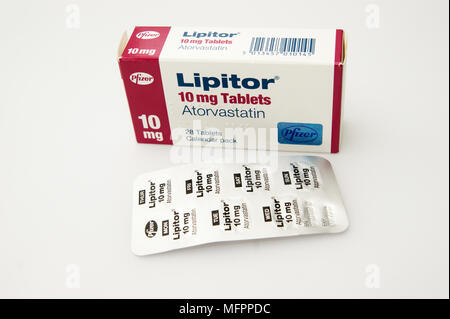 Lipitor tablets known as statins atorvastatin calcium trihydrate lipid ...