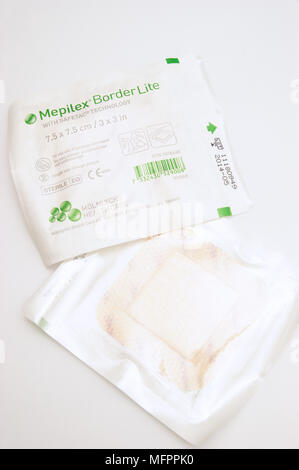 Mepilex borderlite iodine dressing / plaster to keep wound infection ...