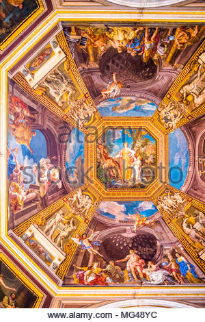 The ceiling of the Sala Delle Muse Room of the Muses Vatican Museum Stock Photo - Alamy