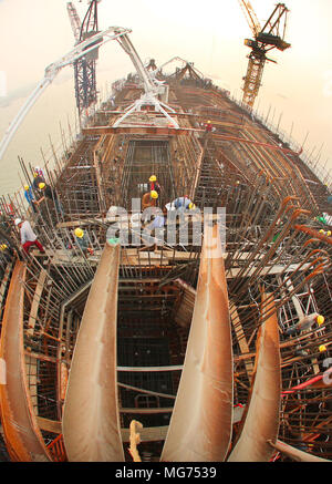 Nanton, Nanton, China. 27th Apr, 2018. Nantong, CHINA-27th April 2018 ...