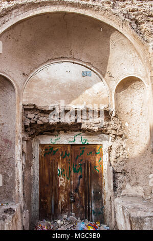 Street in ruins of Nushabad, Iran Stock Photo - Alamy