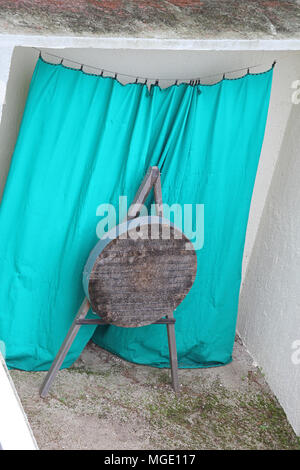 Round Medieval Archery Target With Stand Stock Photo - Alamy