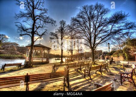 The River Dee, Bandstand and the Groves riverside walk, Chester ...
