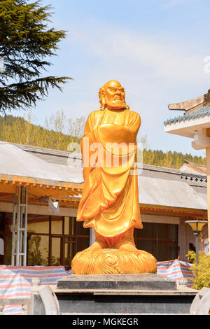 Wushu house at the Authentic Shaolin Monastery (Shaolin Temple), a Zen ...