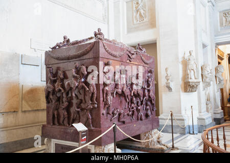 Sarcophagus in the Vatican Museum in Rome, Italy Stock Photo - Alamy