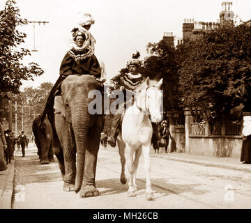 Circus parade early 1900s Stock Photo - Alamy
