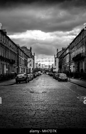 Edinburgh night BW with historical architecture Stock Photo - Alamy