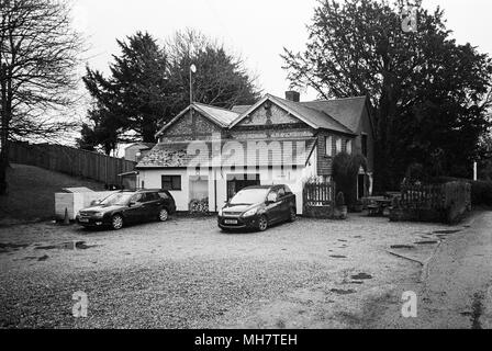 The Yew Tree public house in Lower Wield, Alresford, Hampshire Stock ...