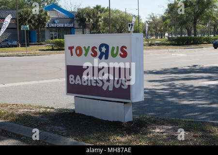 Toys "R" Us Outlet Store, Orlando Premium Outlets, Lake Buena Vista ...