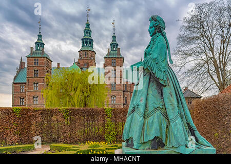 Danish Royal Guard at Rosenborg Castle in Copenhagen, Denmark Stock ...